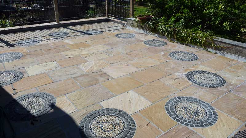 Natursteinplatten für Terrassen, Balkone und Gärten - U. Bach Gartenbau ...